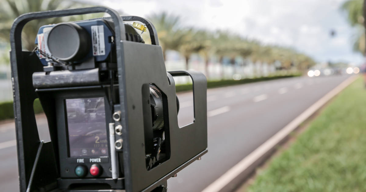 Como funcionam os radares de trânsito? O segredo está no Efeito Doppler.