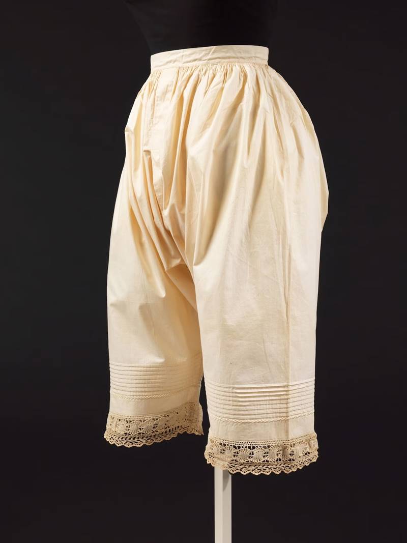 A roupa interior também tem uma história. Conhece-a bem?