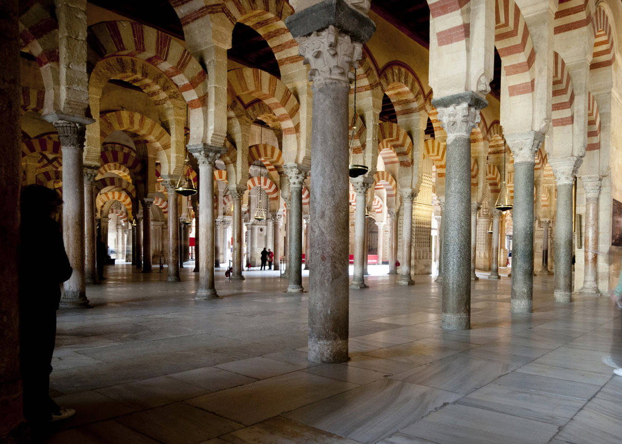 O esplendor e a síntese da mesquita-catedral de Córdova em 12 fotografias