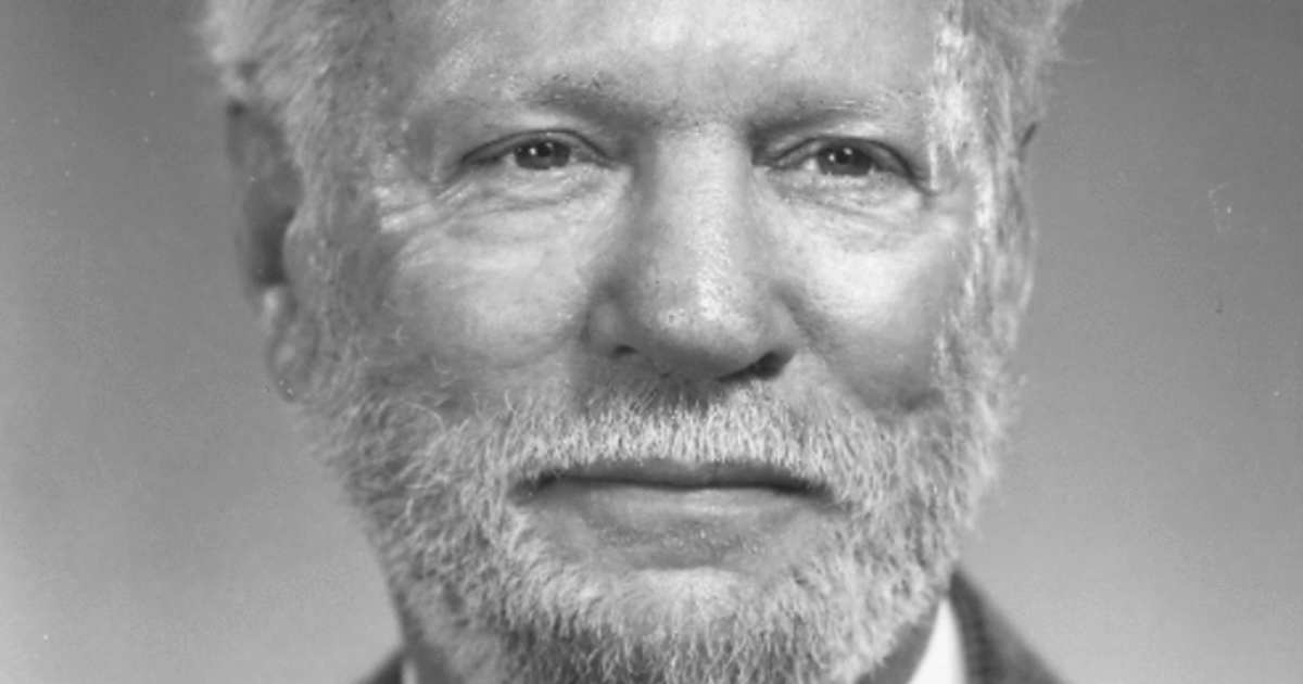 Charles Hockett vingado