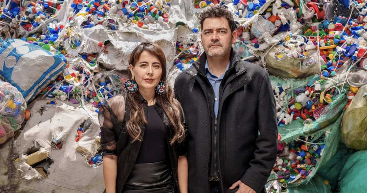 Isabel Gámez e Óscar Méndez projectam escolas a partir de plásticos