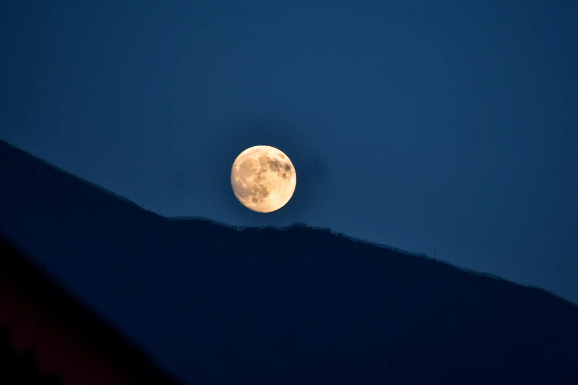 5 imagens que fixaram a Lua cheia de Outubro