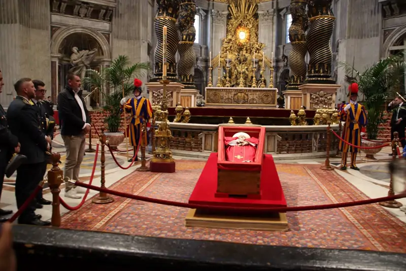 Neste dia, em 1506, os guardas suíços estreavam-se no Vaticano