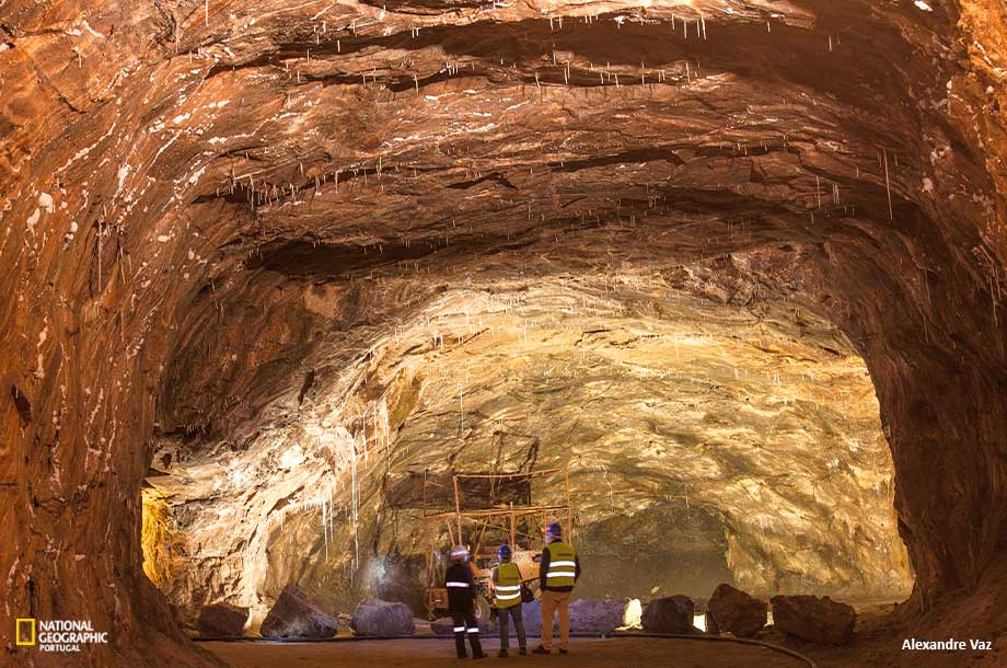 Minas de sal-gema, uma cidade de sal debaixo de Loulé