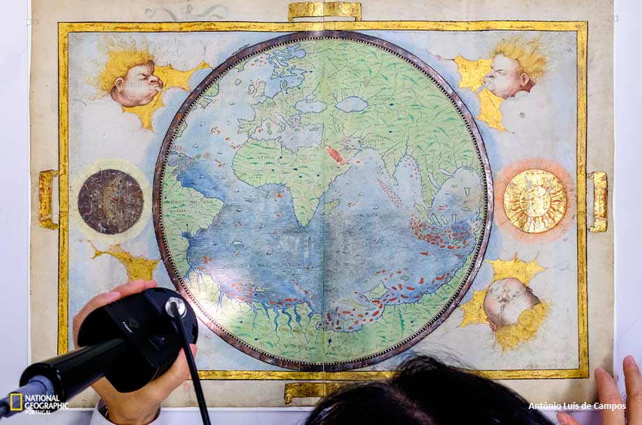 Uma das mais emblemáticas obras dos Descobrimentos portugueses: o Atlas ...